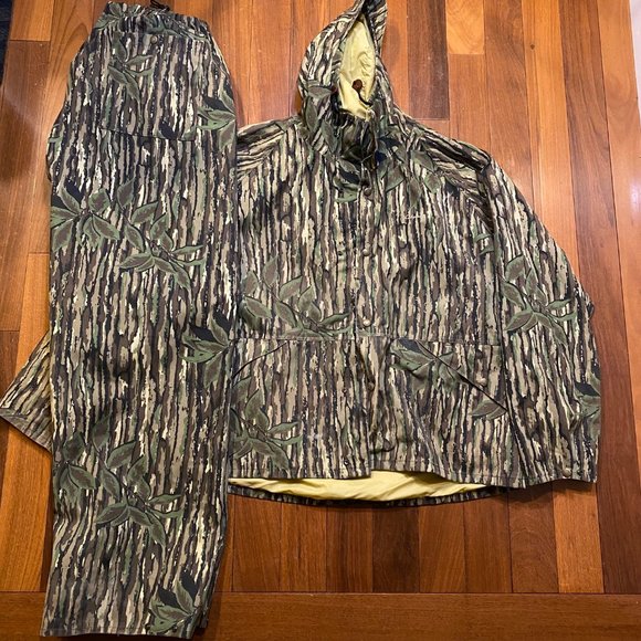 Cabela's | Jackets & Coats | Vintage Cabelas Real Tree Goretex Jacket ...